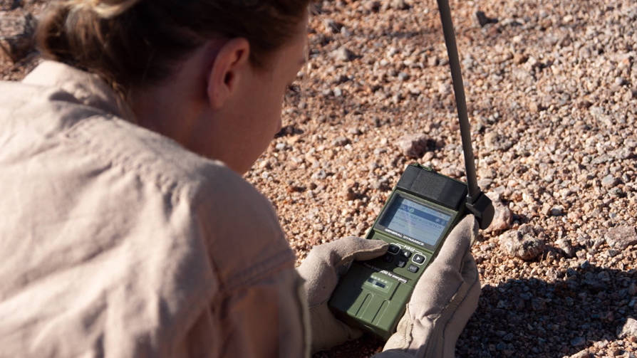 HOOK3 Combat Survival Radio - General Dynamics Mission Systems