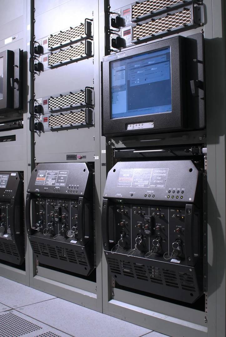 Digital Modular Radio (DMR) - General Dynamics Mission Systems