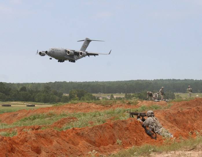 U.S. Army: Army’s New Network Gear Supports 82nd Airborne - General ...