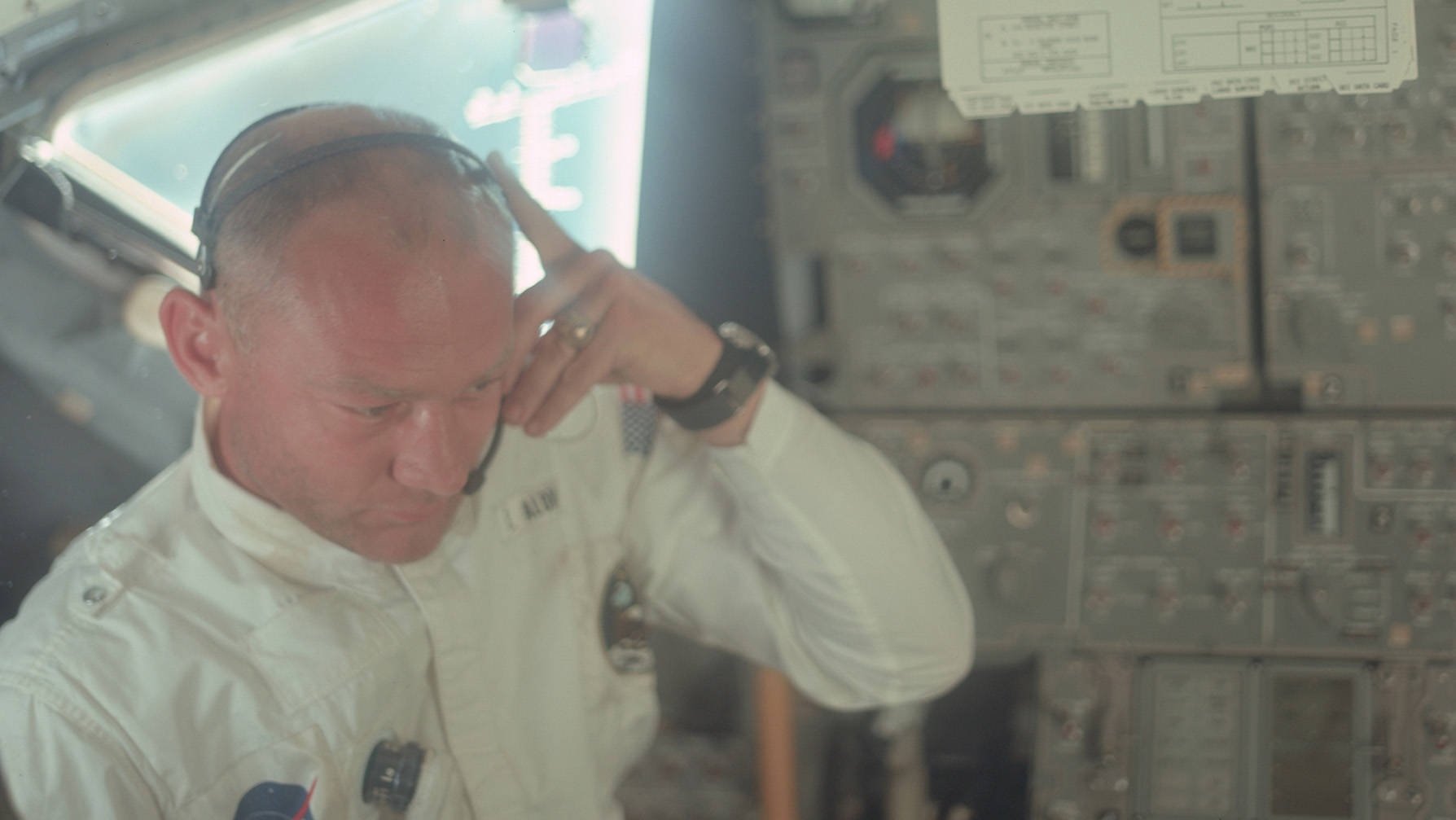 Engineering The Communications System For Apollo 11 - General Dynamics